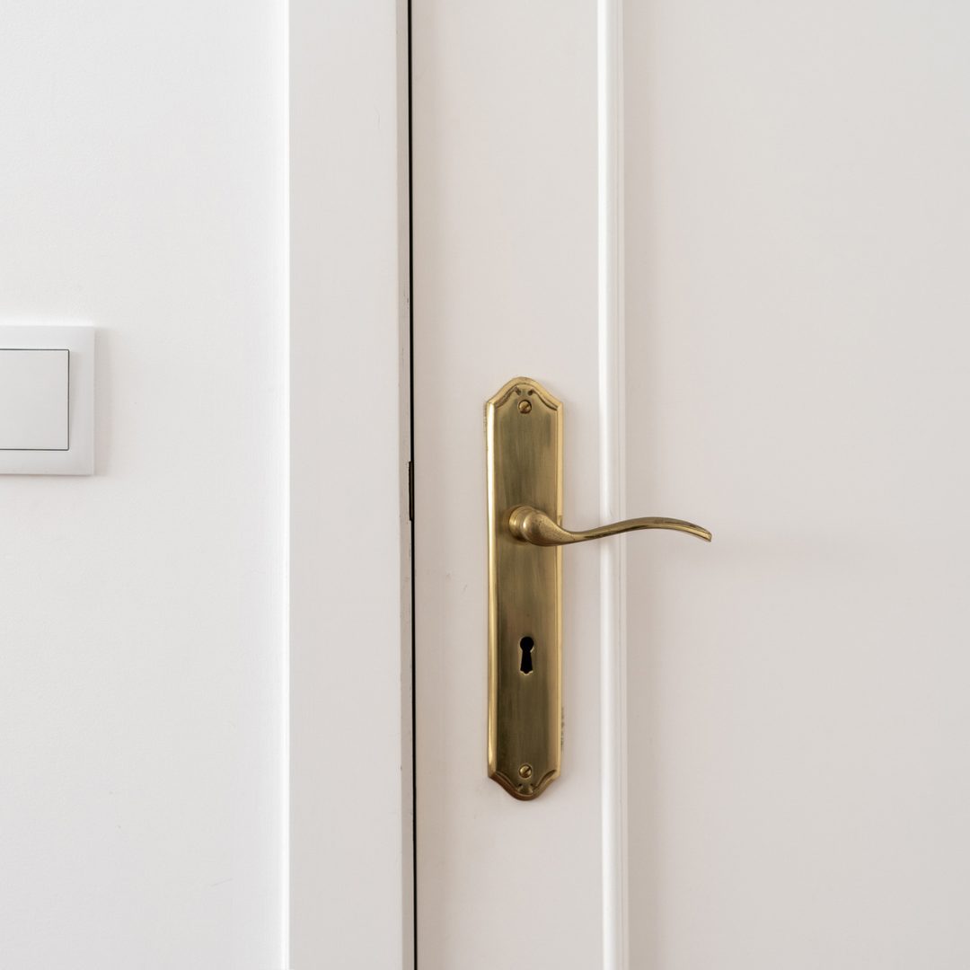 Classic lever handle on plate - Tupai™ - Decor Handles